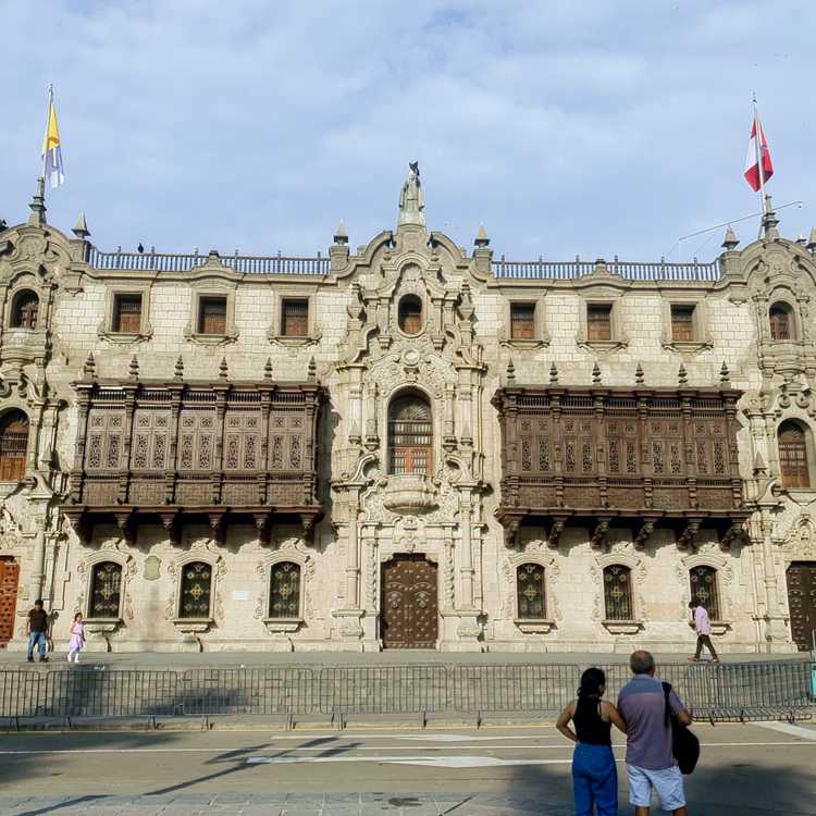 Lima, Peru Travel Guide. Attractions and Top Things to Do | Trippers